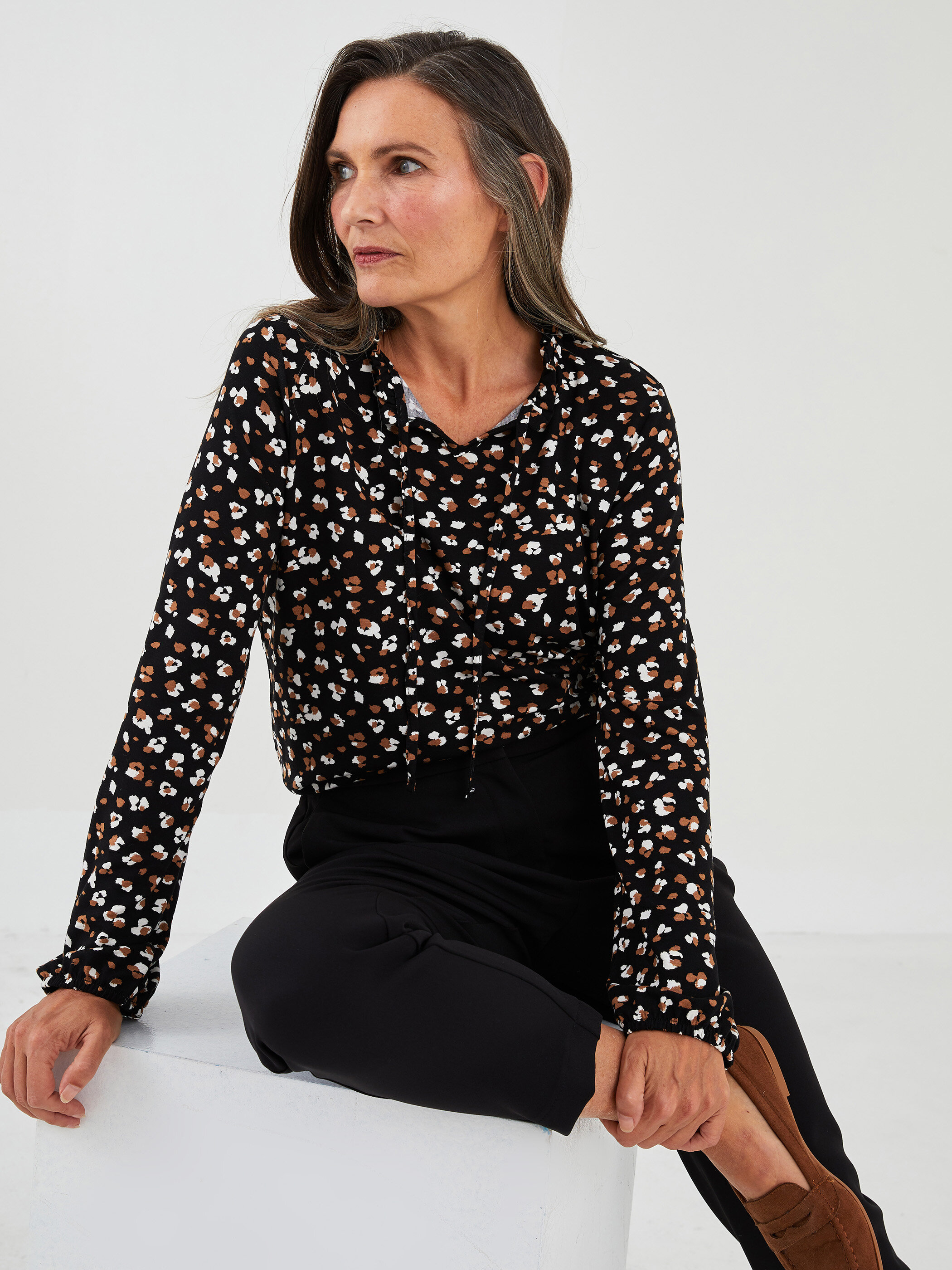 LCW GRACE Bağlamalı Yaka Çiçek Baskılı Uzun Kollu Kadın Bluz