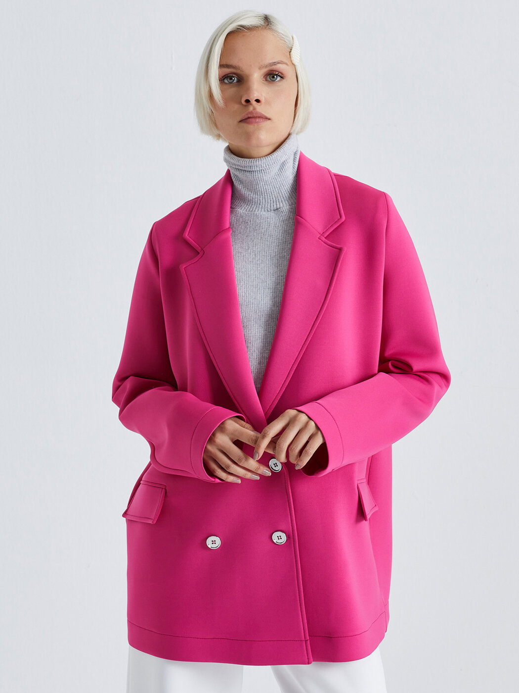 Terzi Dükkanı Önden Düğme Kapamalı Düz Uzun Kollu Skuba Kumaş Kadın Blazer Ceket